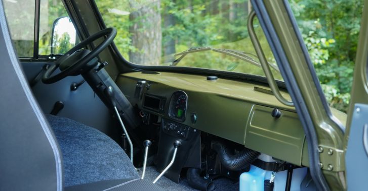 UAZ 3909 Combi Expedition | Catalogue | UAZ - UAZ cars of all designs.